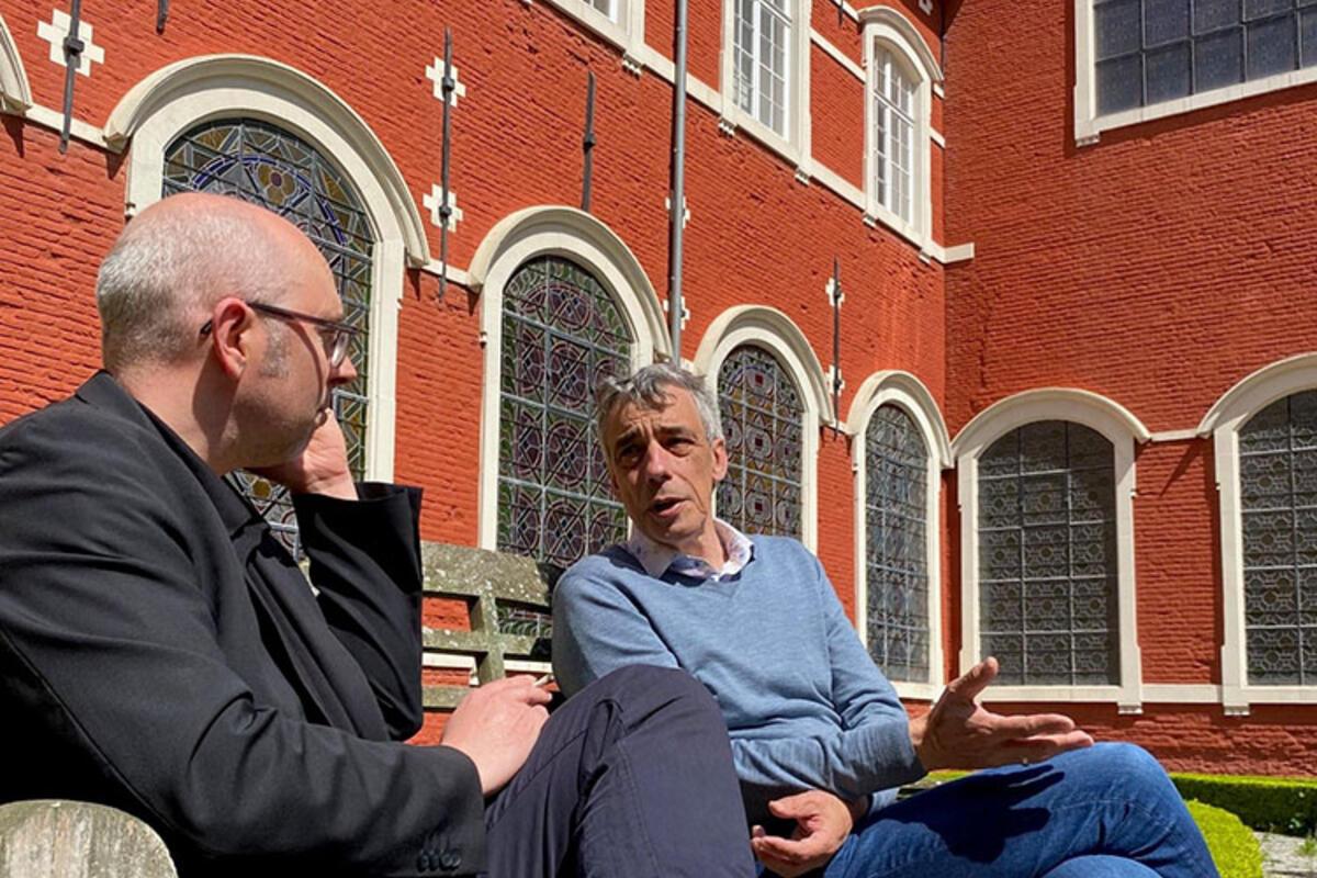 Hoofdredacteur Matthias Depoorter interviewt Mark Vanvaeck | OKV